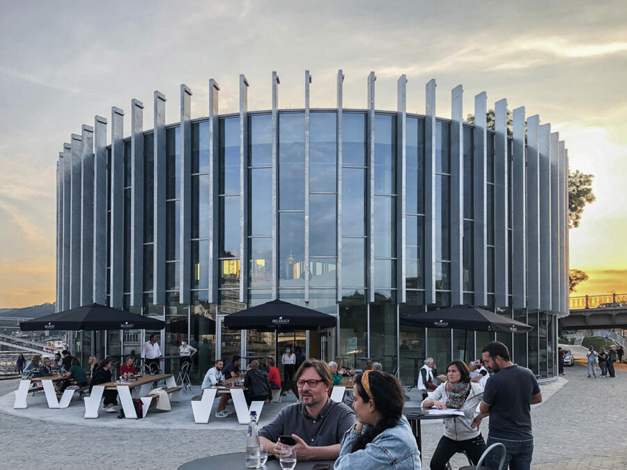 Namur Confluence : éclairage tout en nuances de Radiance 35