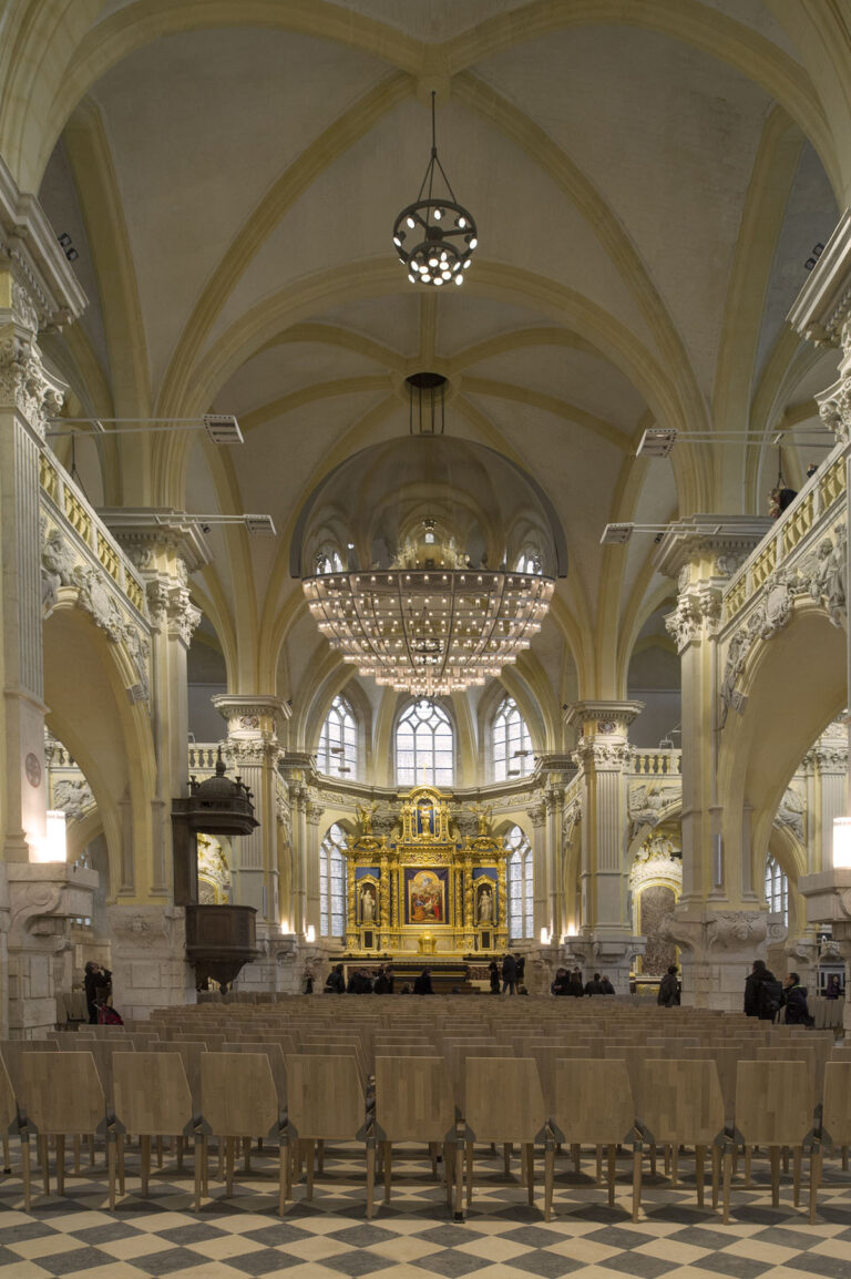 Chapelle Corneille, auditorium de Normandie mis en lumière