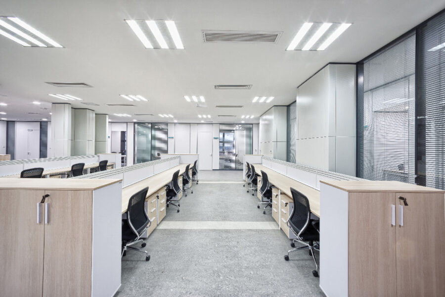 Éclairage des bureaux : état des lieux de l’ergonomie en France