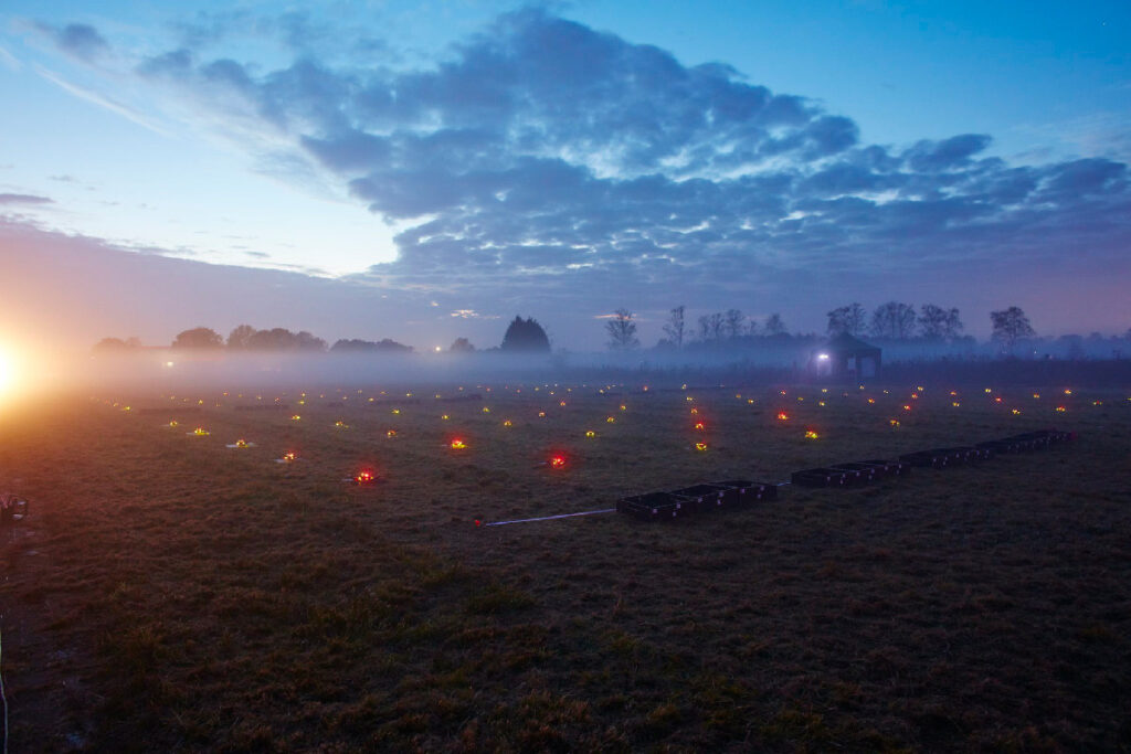 12 spectacles de drones les plus époustouflants en nocturne