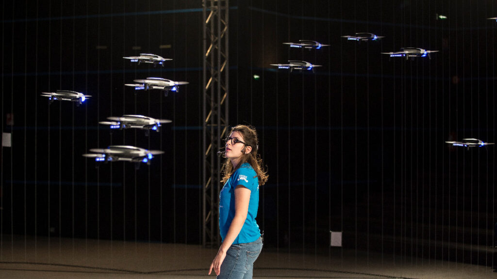 Dronisos : concepteur de spectacle de drones lumineux