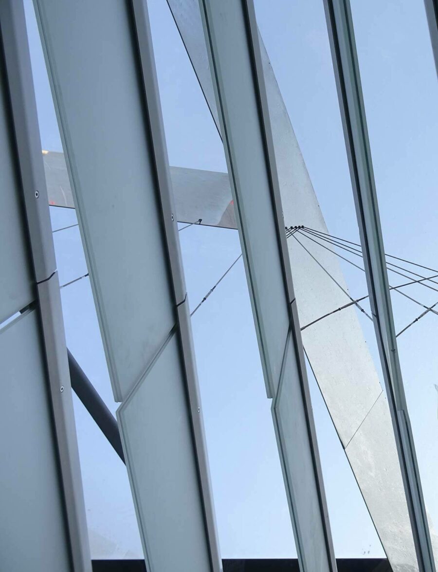 Verrière sur mesure à l'hôtel de la Marine de Hugh Dutton et 8’18’’