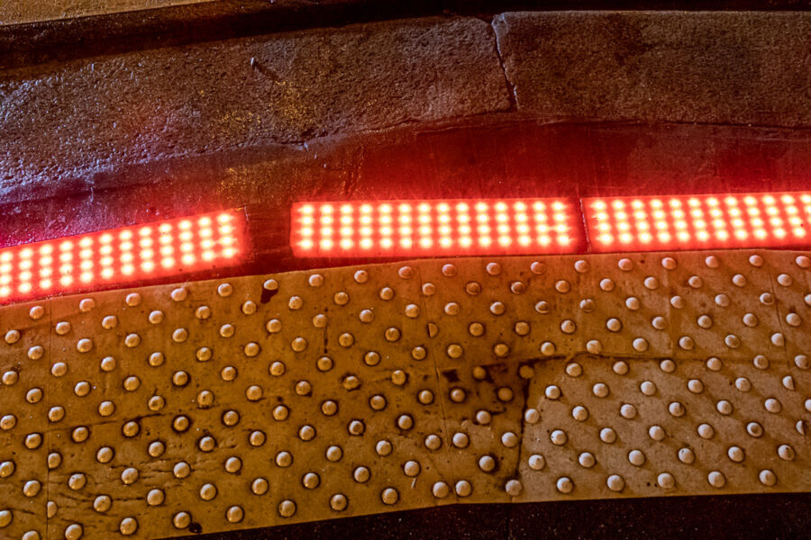 Flowell, marquer le sol de la route d’une surface lumineuse