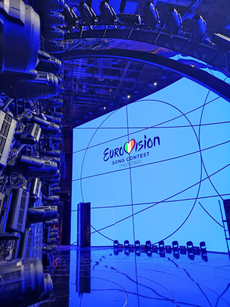 Eurovision 2022 backstage : éclairage, structure et scène
