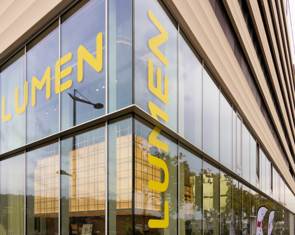 Lyon Confluence : inauguration du bâtiment Lumen de Cardinal