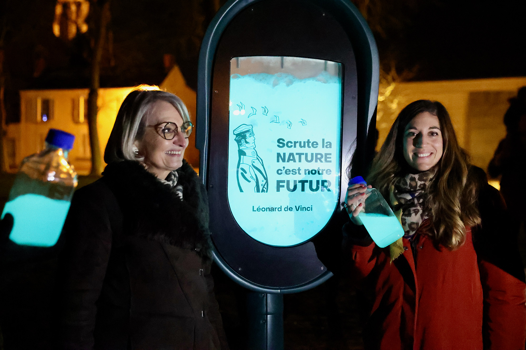 Mobilier urbain bioluminescent dans la ville de Rambouillet