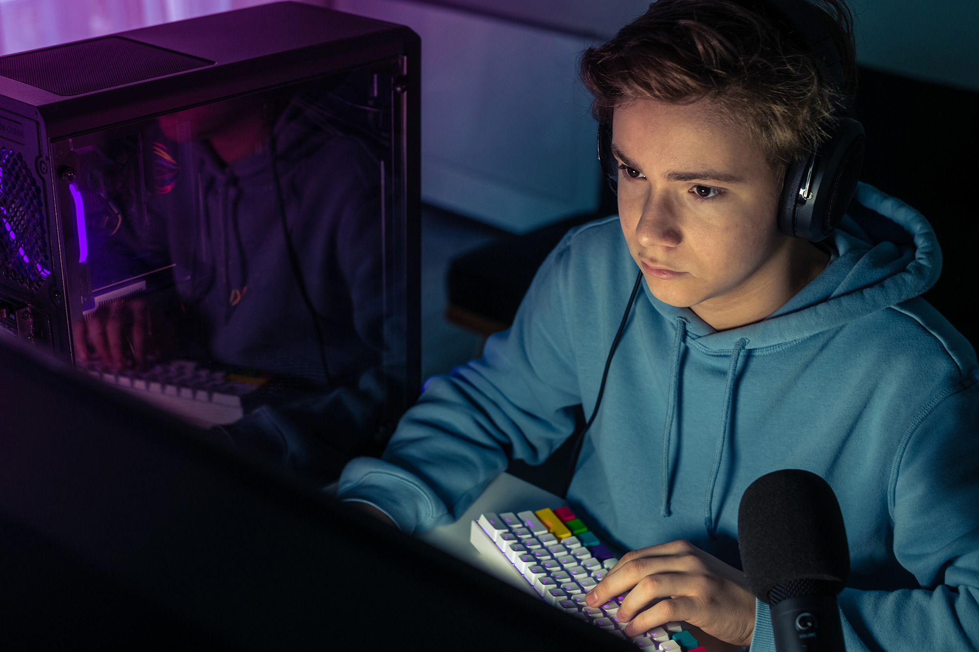 Lumière des écrans : oeil et cerveau des enfants et adolescents