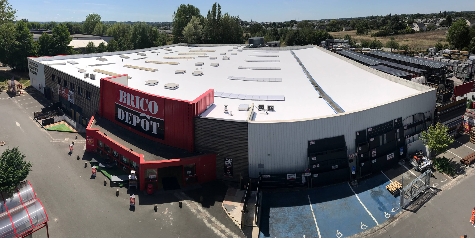 Pourquoi rafraîchir les bâtiments par un toit blanc avec Cool Roof