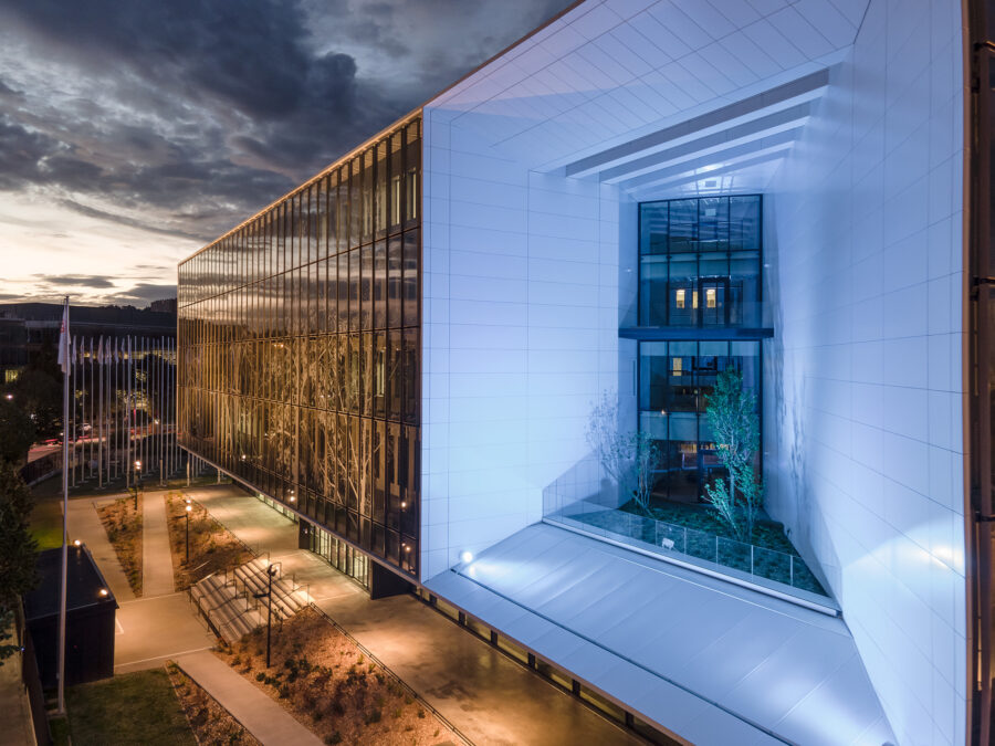 Mise en lumière du CIRC à Lyon, de Demathieu Bard Bâtiment