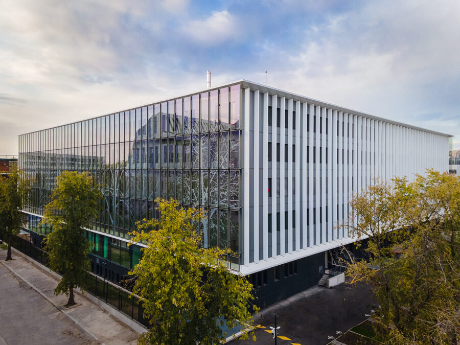 Mise en lumière du CIRC à Lyon, de Demathieu Bard Bâtiment