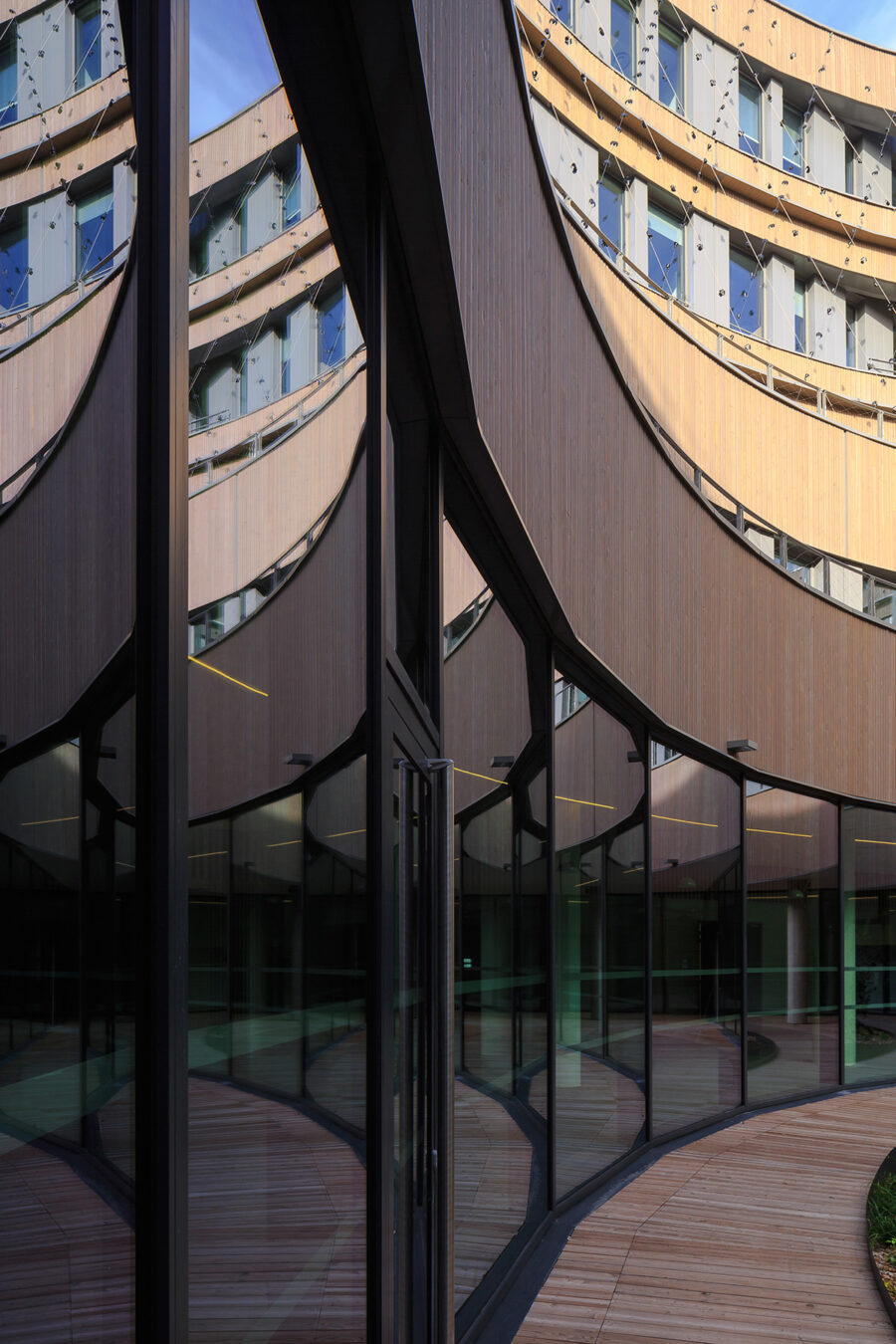 Mise en lumière du CIRC à Lyon, de Demathieu Bard Bâtiment