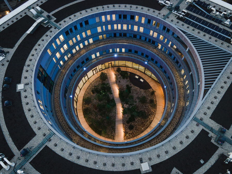 Mise en lumière du CIRC à Lyon, de Demathieu Bard Bâtiment