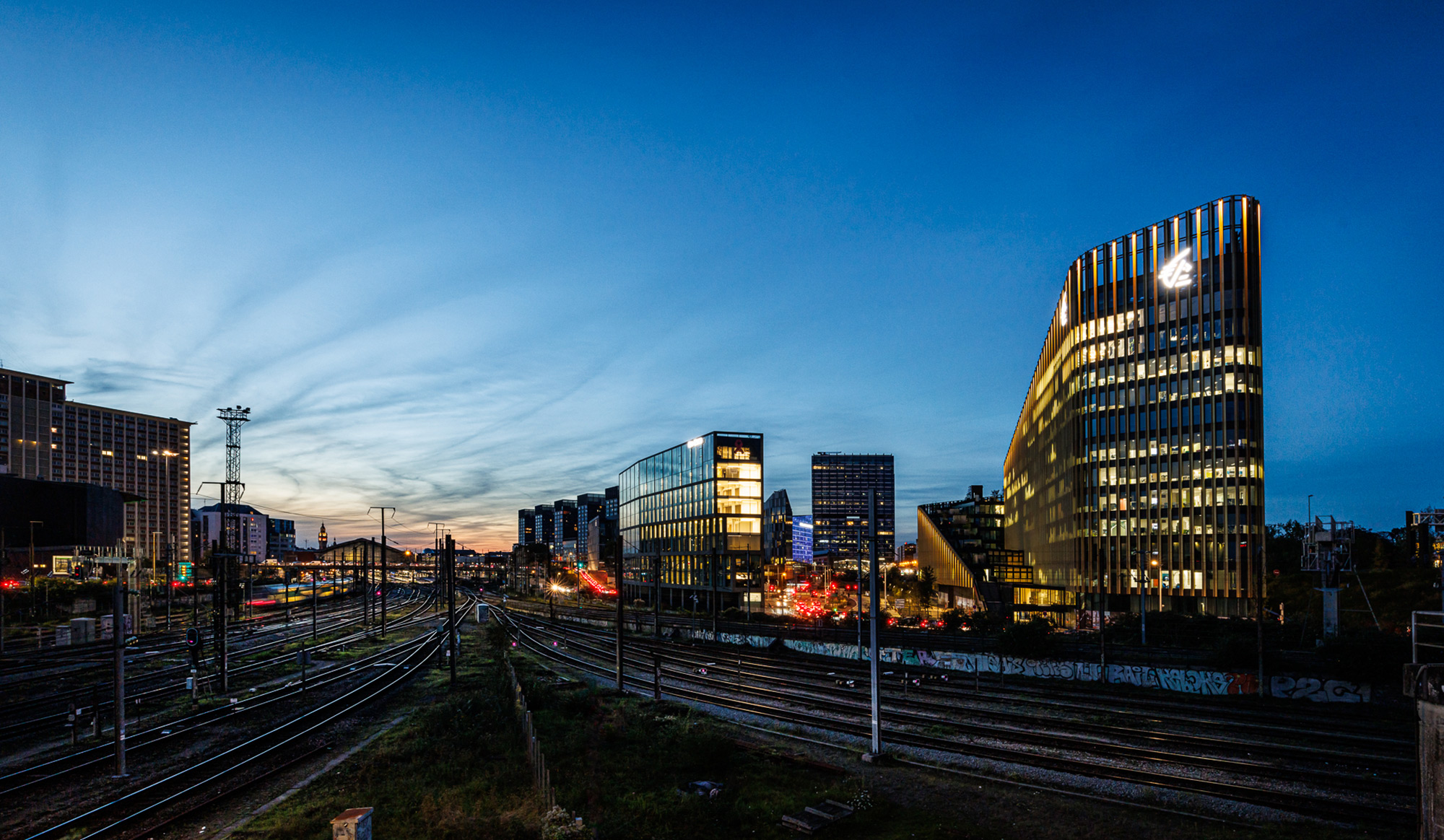 ShAKe Lille : la spirale dorée en lumière par 8’18’’