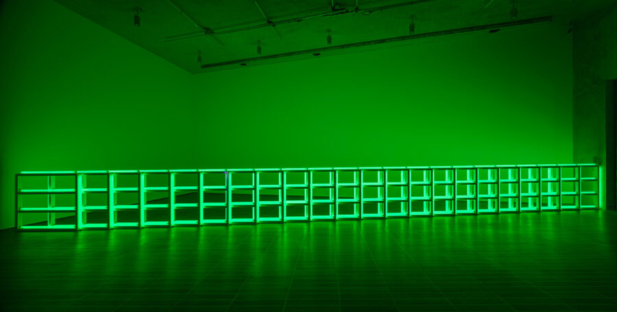 Dan Flavin : Dédicaces en lumière à Bâle en Suisse